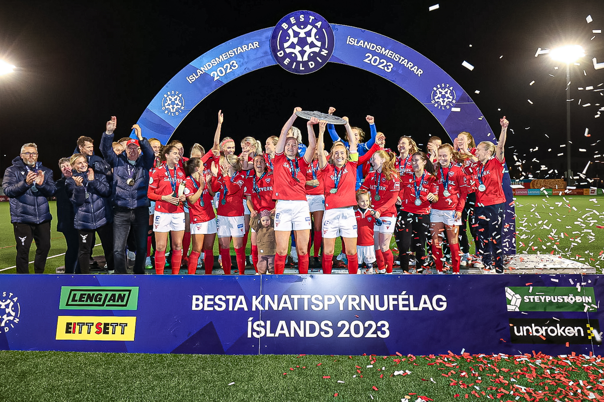 Bestu deild kvenna lokið - Breiðablik í Evrópukeppnina - RÚV.is