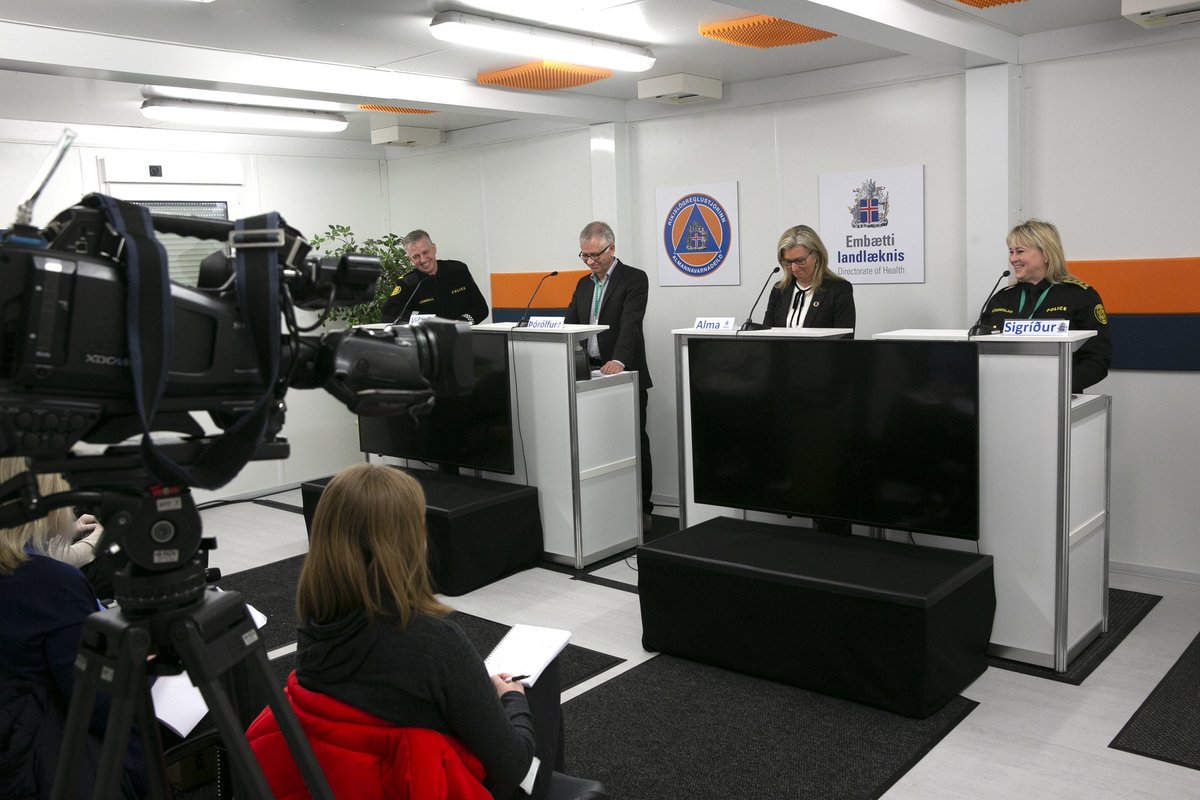 Civil protection agency briefing in English - RÚV.is