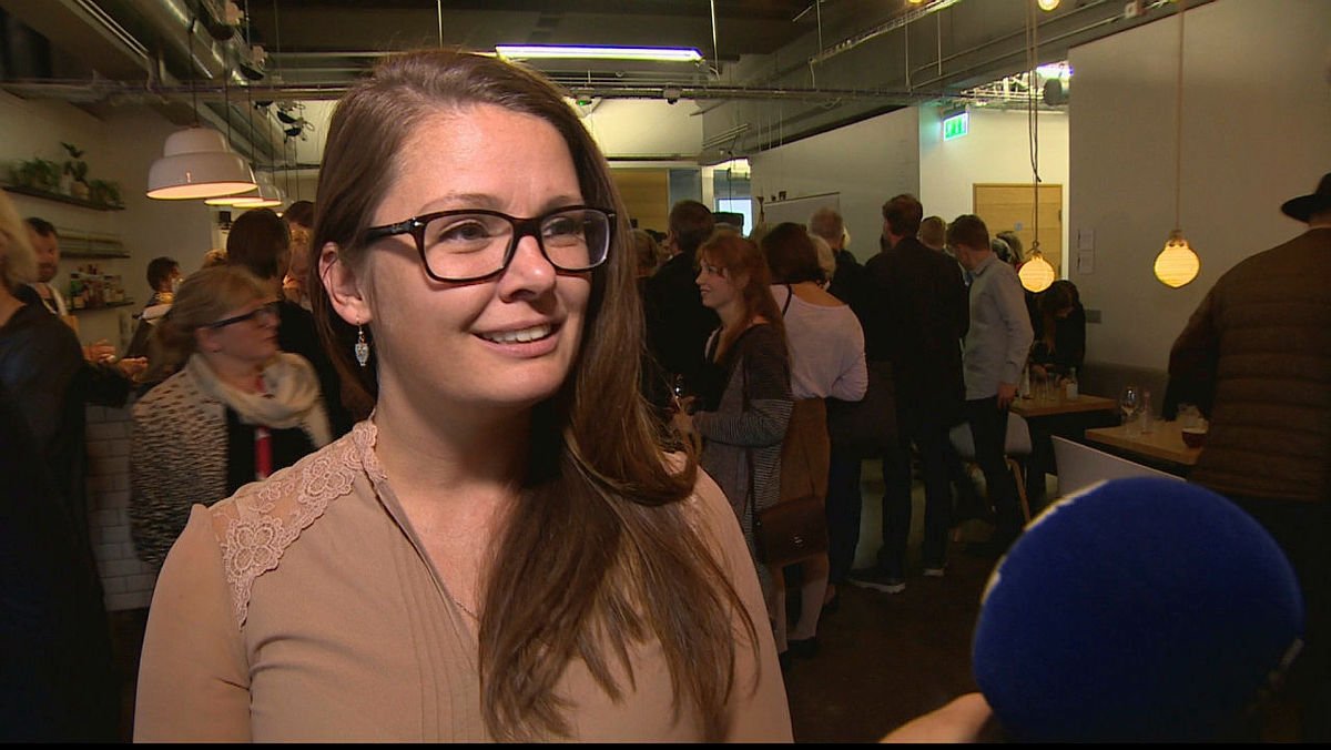 Sökuð um að smyrja landsbyggðina með COVID-19 - RÚV.is